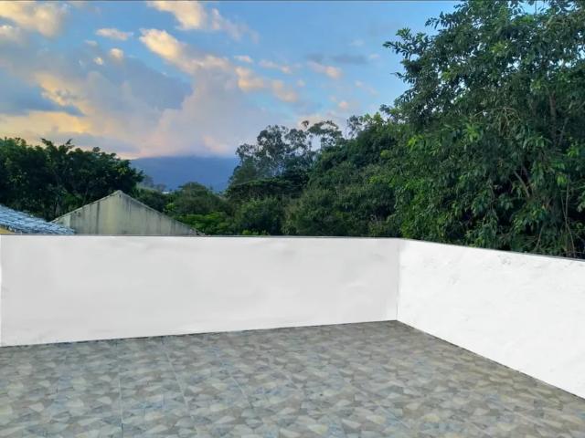 Casa de condomínio para venda com 270m2 e 4 quartos