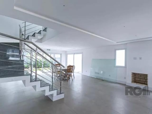 Casa de condomínio para alugar em Pedra Redonda com 4 dormitórios/quartos e 300 m²