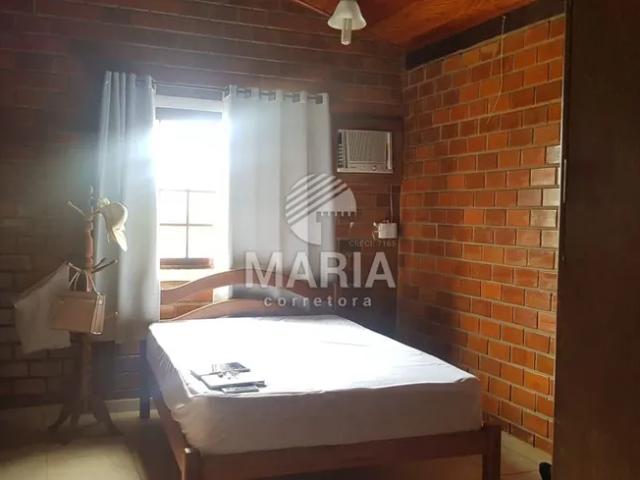 Casa em condomínio de alto padrão com 04 quartos à venda em Sairé/PE!
