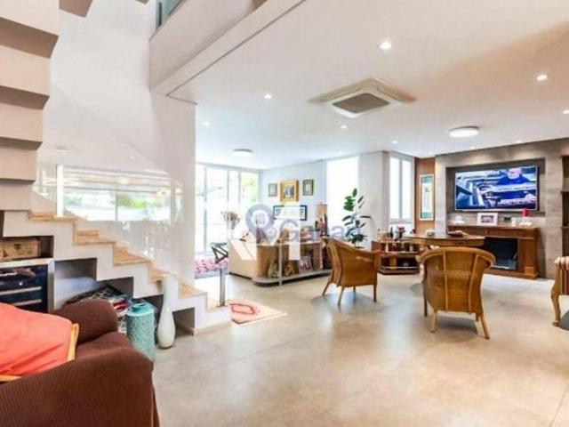 Casa de Condomnio Luxuosa com 4 dormitórios à venda, 424 m² em Jardim Cordeiro São Paulo/SP