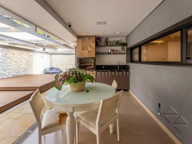 CASA DE CONDOMÍNIO 3 DORMITÓRIOS 6 VAGAS