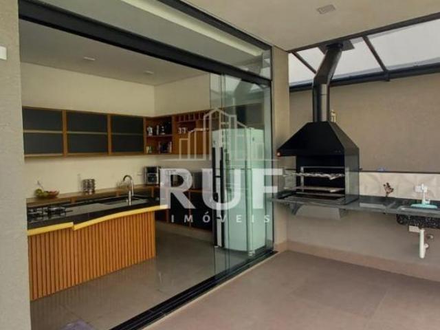 Casa de Condomínio 3 Dormitórios 185m² no Shangri Lá Atibaia