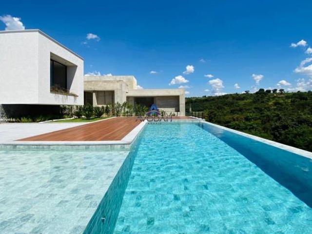 Casa de Condomínio