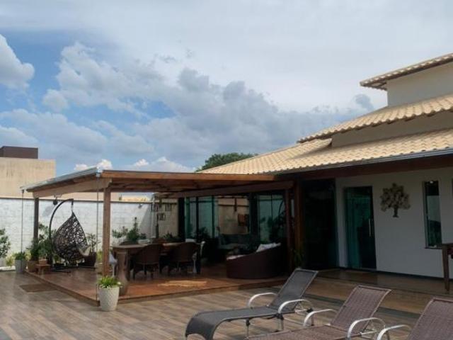 Casa de Condomínio