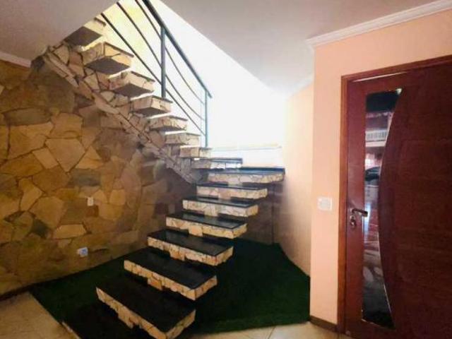 Casa de Condomínio