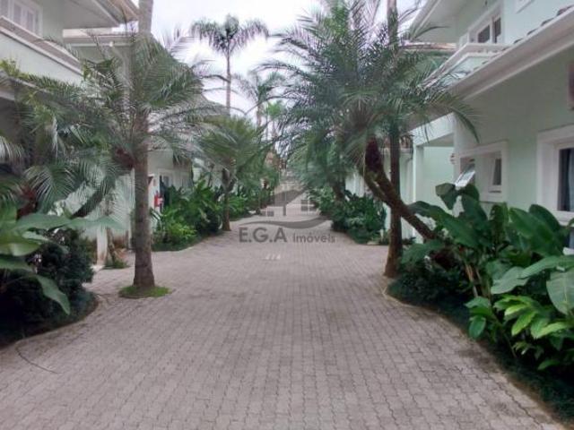 CASA DE CONDOMÍNIO