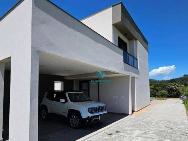 Casa de Condomínio
