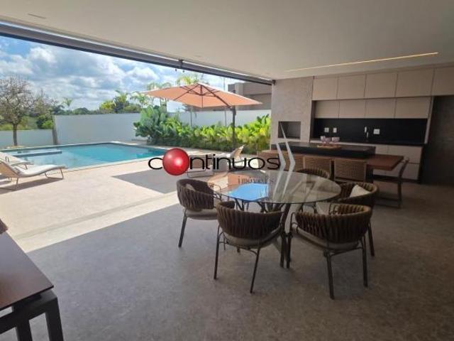 Casa de Condomínio para venda em Residencial Vitória I, Lago