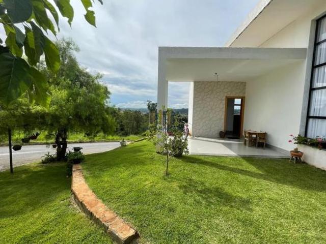 Casa de Condomínio