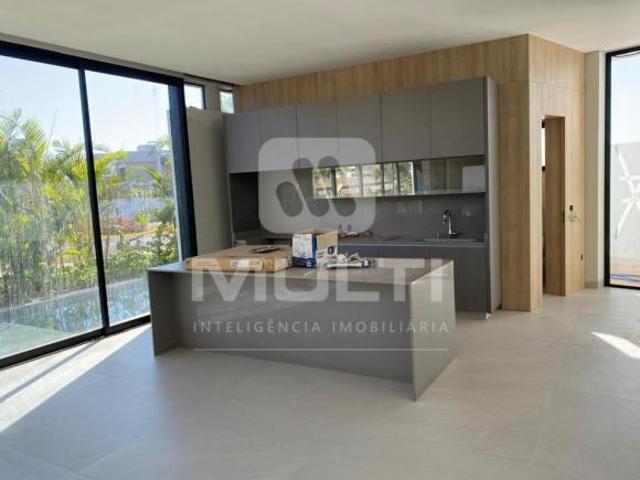 Casa de Condomínio para venda em Nova Uberlândia, Uberlândia