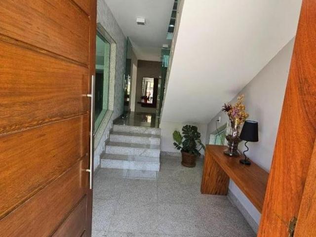 Casa de Condomínio