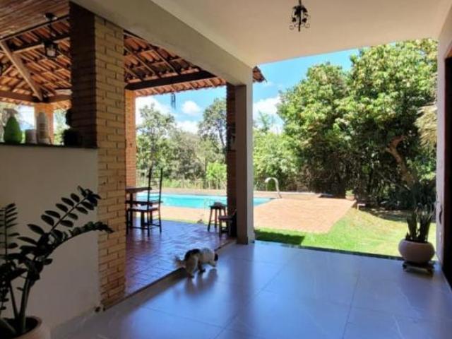 Casa de Condomínio