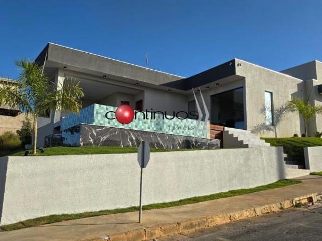 Casa de Condomínio