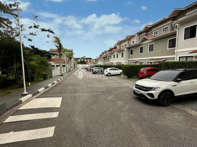 CASA DE CONDOMINIO