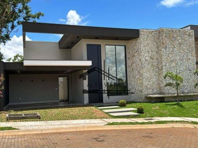 Casa de Condomínio