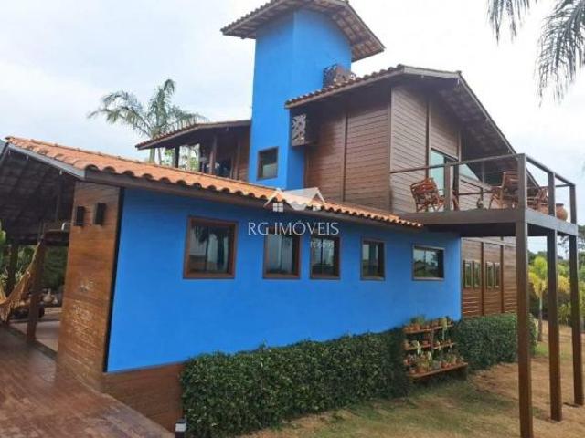 Casa de Condomínio