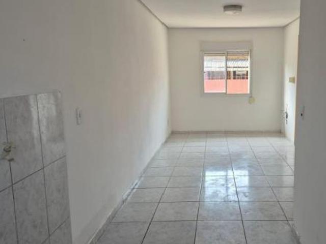 Casa de condomínio, 2 dormitórios, 1 banheiro e 1 vaga de garagem