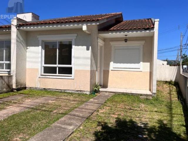 casa de condominio 2 Dormitórios com suite Americana
