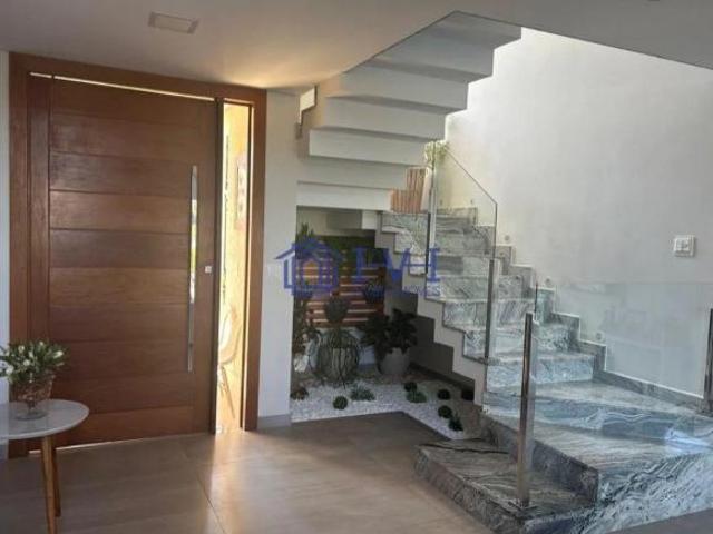 Casa de Condomínio