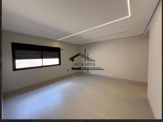Casa de Condomínio