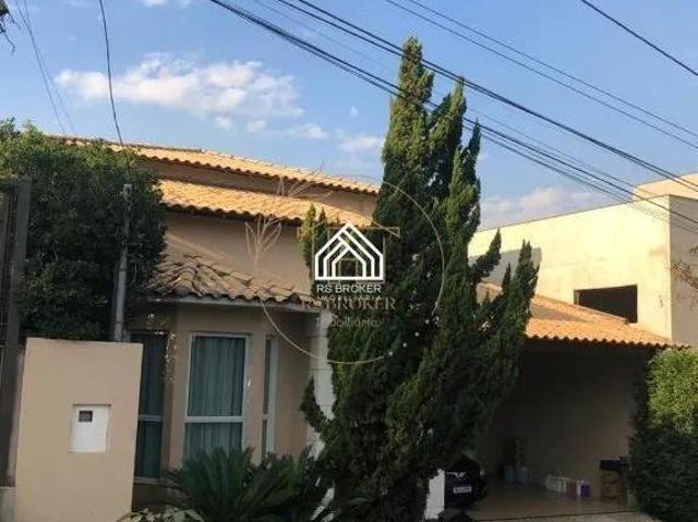 Casa de Condomínio