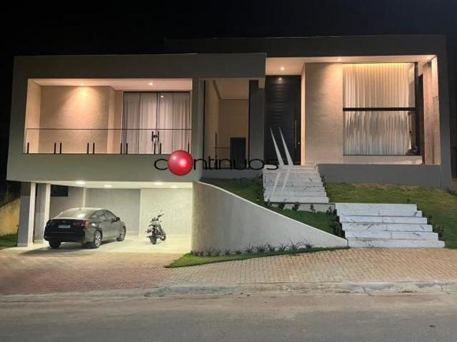 Casa de Condomínio