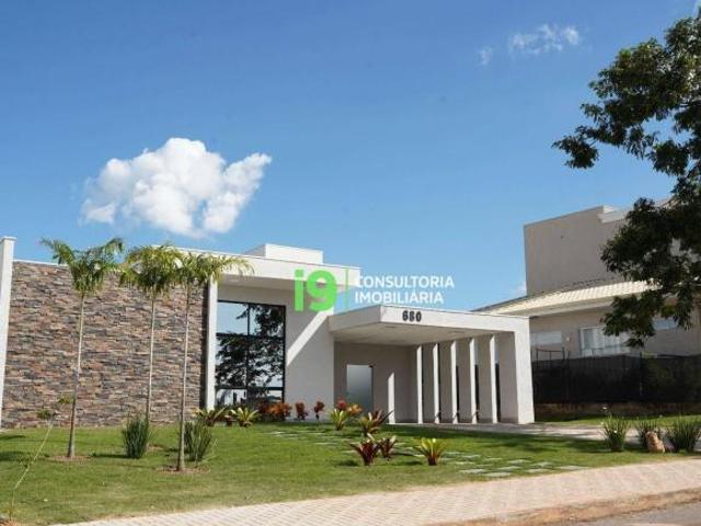 Casa de Condomínio
