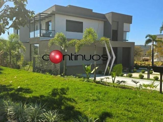 Casa de Condomínio