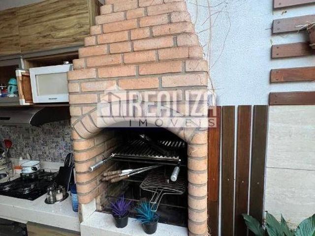 Casa de Condomínio
