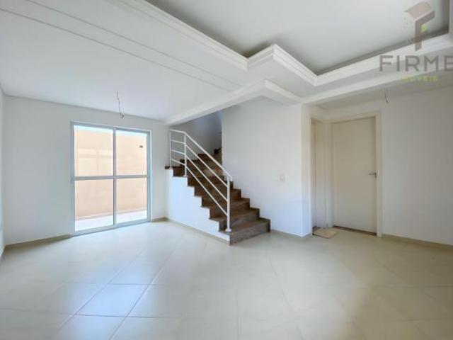 TRIPLEX EM RUA SEM SAÍDA BAIRRO UBERABA