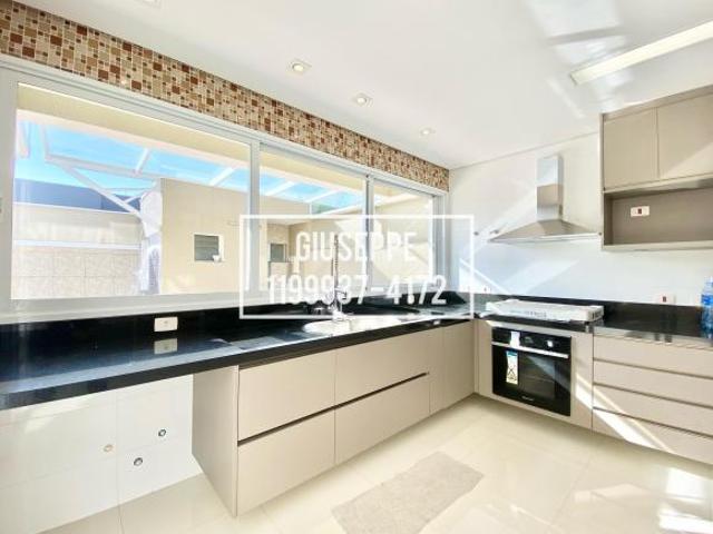 Casa de condomínio 406m2 com 4 suítes lazer privativo 6 vagas Lorian