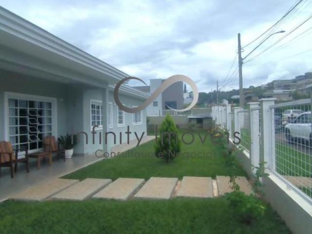 Casa de Condomínio