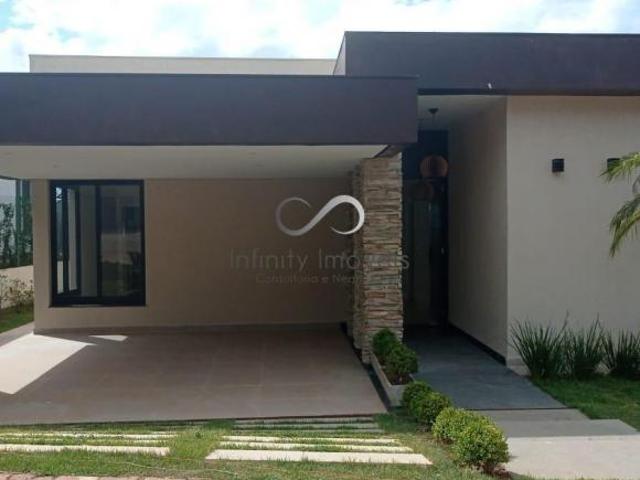 Casa de Condomínio