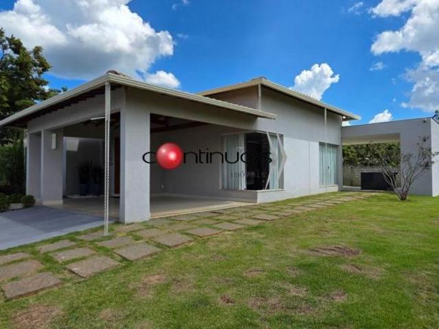 Casa de Condomínio