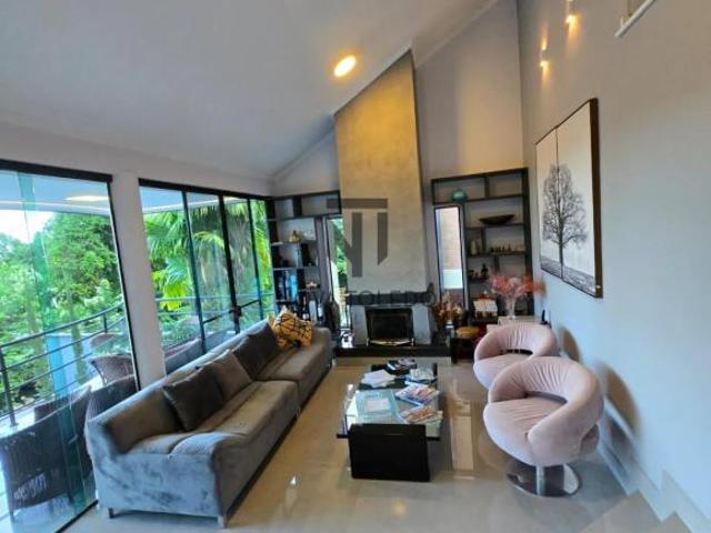 Casa de condomínio 440m² 4 dormitórios Altos da Serra I São José dos Campos