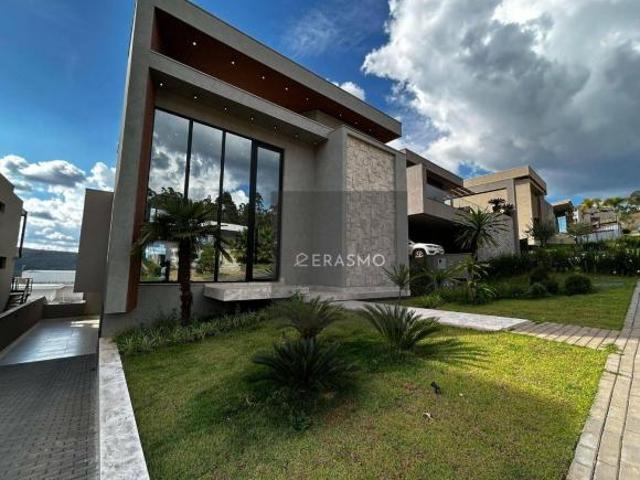 Casa de Condomínio