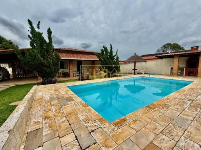 Casa de Condomínio 4 Quartos com 1 Suíte e 351m² Medeiros