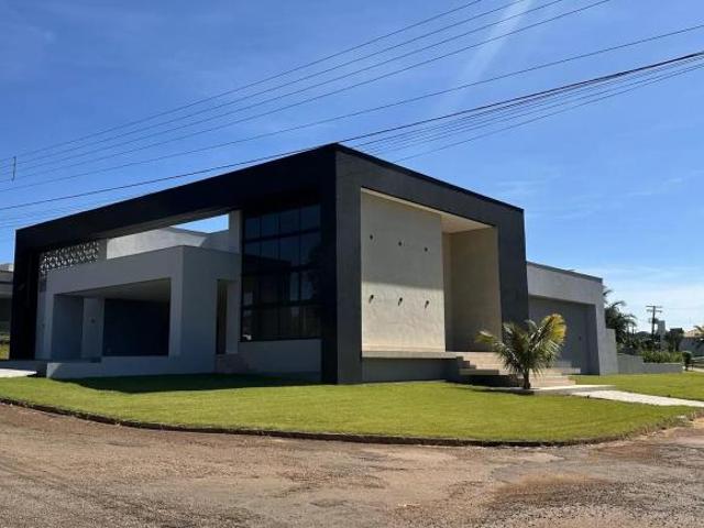 Casa de Condomínio 4 Quartos para Venda no Setor Uirapuru Goianira