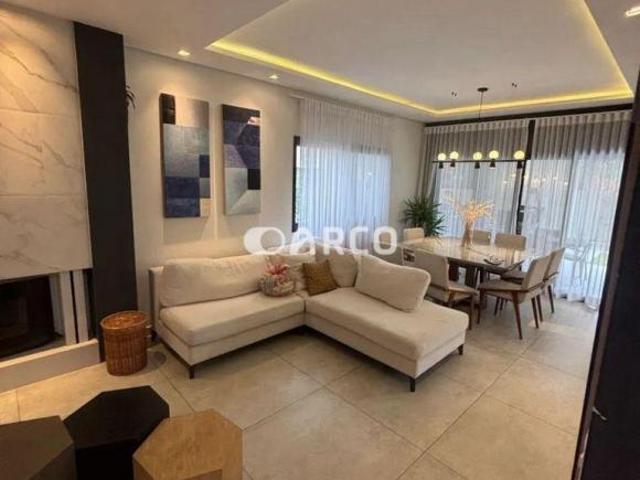 Casa de condomínio. 4 quartos. 271 m². Altos da Serra VI