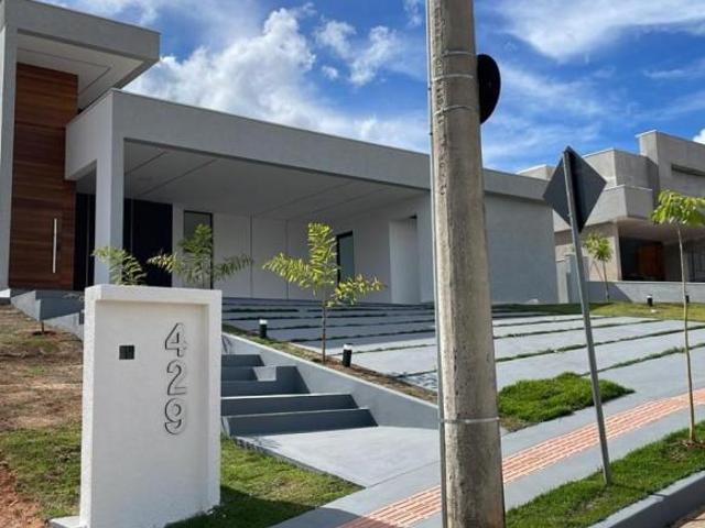 Casa de Condomínio