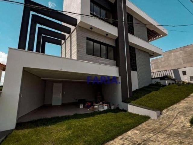 Casa de Condomínio