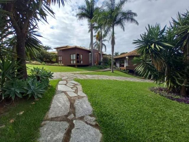 Casa de Condomínio