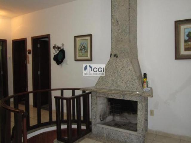 Casa de Condomínio