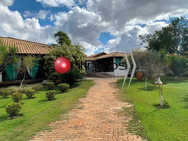 Casa de Condomínio