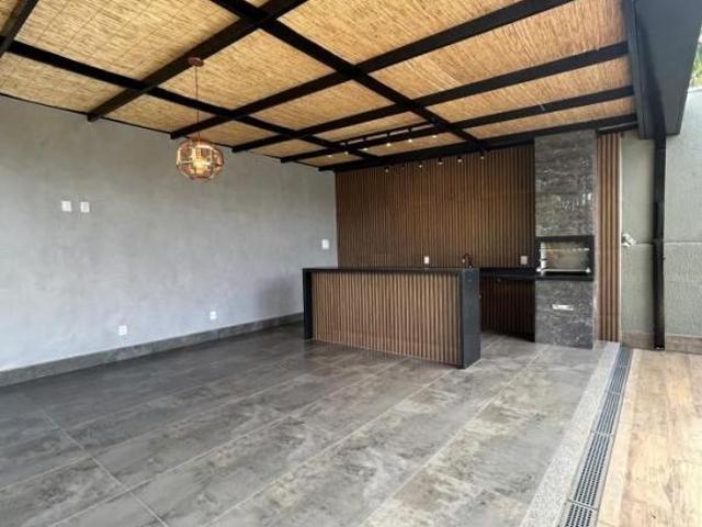 Casa de Condomínio
