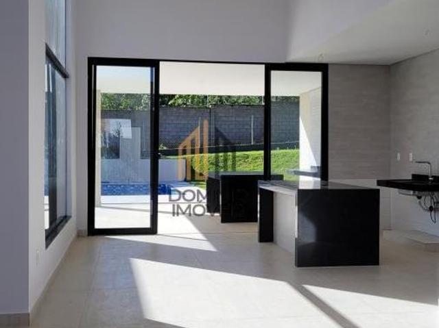 Casa de Condomínio