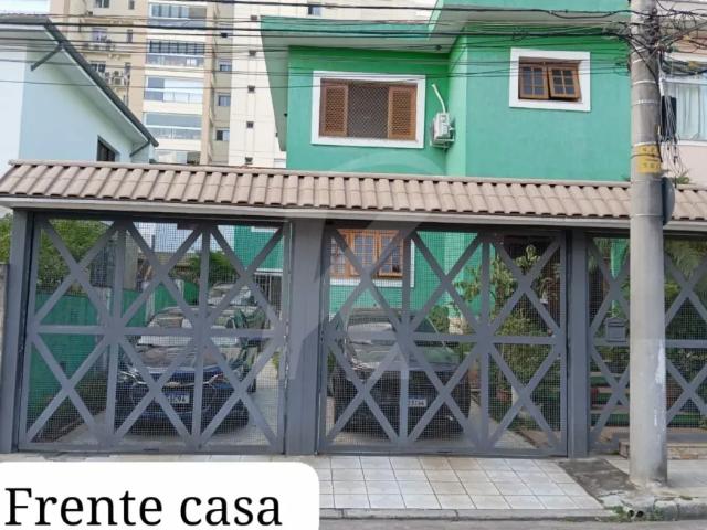 Casa de Condomínio, 5 dormitórios 3 Suítes, 5 Vagas, em Santana