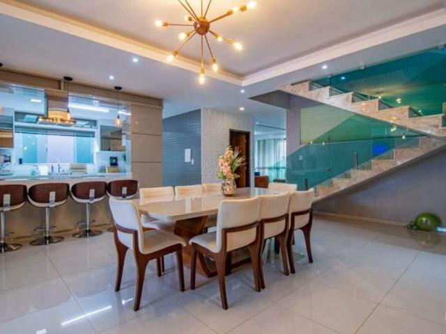 Casa de Condomínio 5 Quartos, 2 Suítes, 4 Vagas à Venda na Quadra 8 Vicente Pires