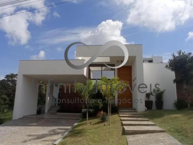 Casa de Condomínio