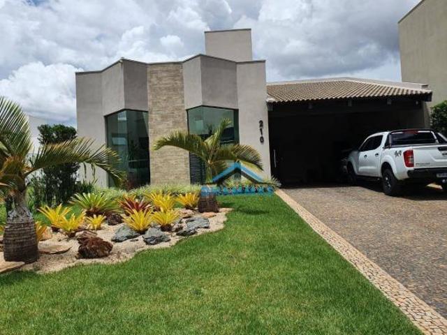 Casa de Condomínio